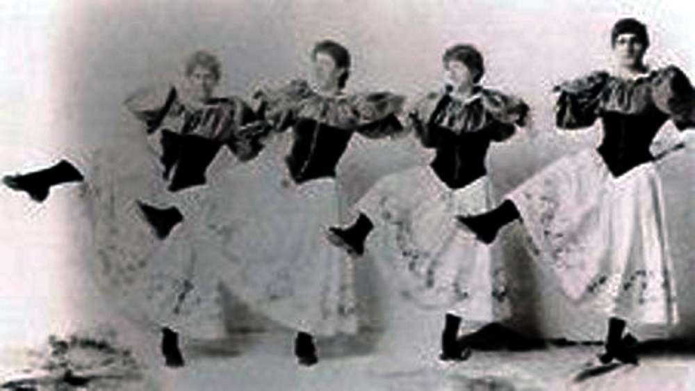 Men in Drag: The Hasty Pudding Theatricals - New England Historical Society